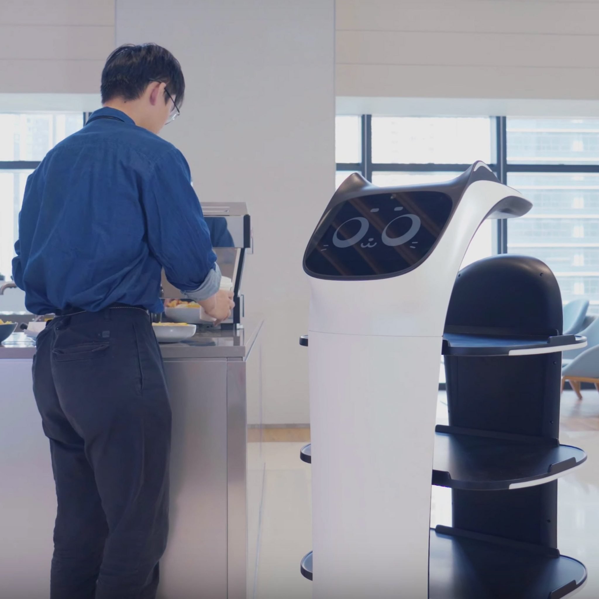 BellaBot is the Futuristic Waiter Service We All Wanted but Cuter ...